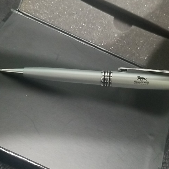 Mgm Grand | Office | Pen Keychain Set | Poshmark